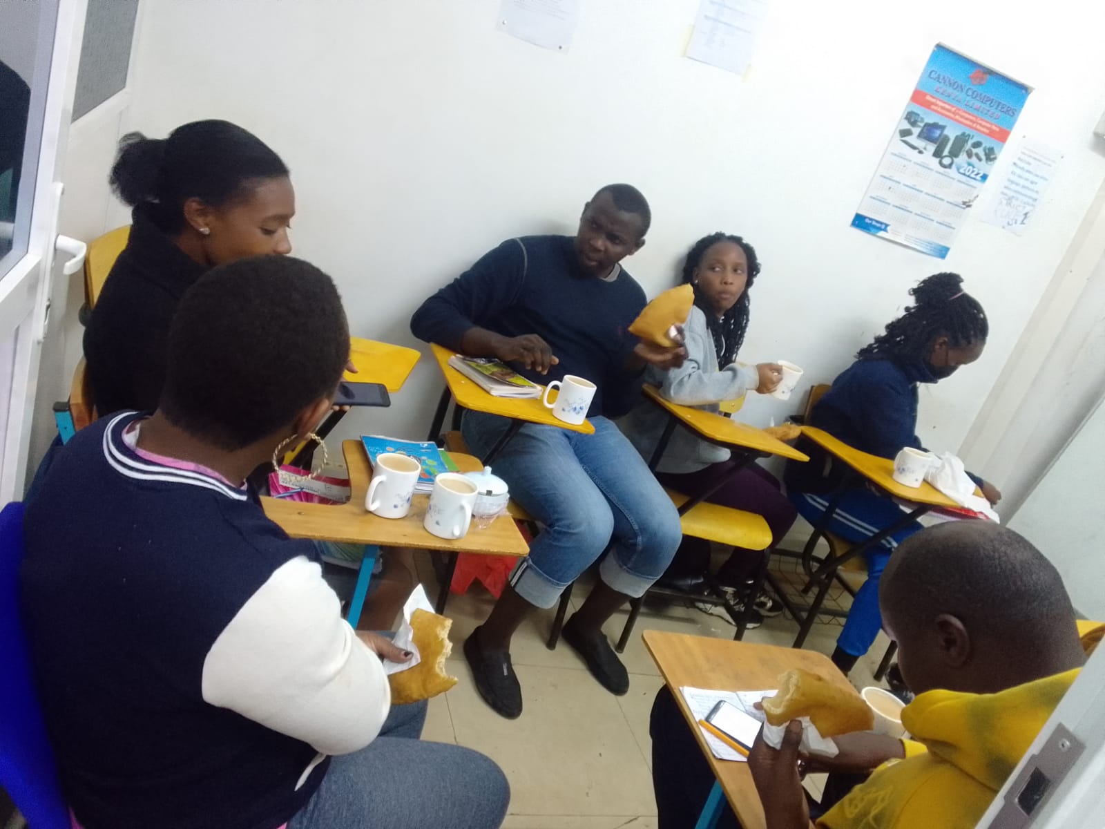 Kenya Sign Language Training Project – DESK